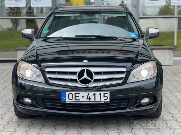 Черный Мерседес Ц 220 2007 в Екабпилс, объемом двигателя 2.20 л и пробегом 331 тыс. км за 5300 €, фото 4 на AUTOMOTO.COM.LV