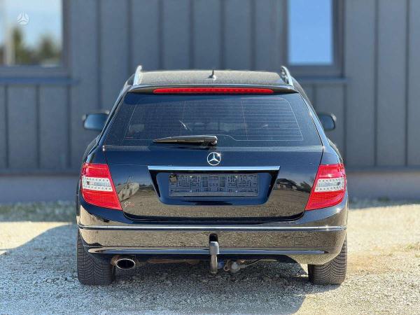Black Mercedes-Benz c-220 2007 in Klaipeda, with an engine capacity of 2.20 L and mileage of 285 thousand km for 4200 €, photo 6 on AUTOMOTO.COM.LV