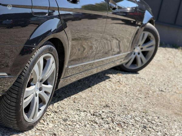 Black Mercedes-Benz c-220 2007 in Klaipeda, with an engine capacity of 2.20 L and mileage of 285 thousand km for 4200 €, photo 8 on AUTOMOTO.COM.LV