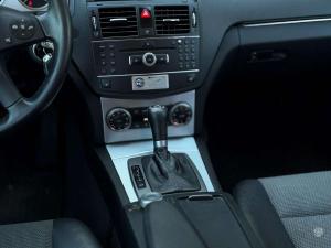 Black Mercedes-Benz c-220 2007 in Klaipeda, with an engine capacity of 2.20 L and mileage of 285 thousand km for 4200 €, photo 14 on AUTOMOTO.COM.LV