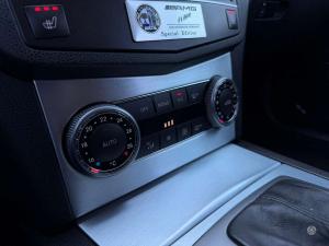 Black Mercedes-Benz c-220 2007 in Klaipeda, with an engine capacity of 2.20 L and mileage of 285 thousand km for 4200 €, photo 19 on AUTOMOTO.COM.LV