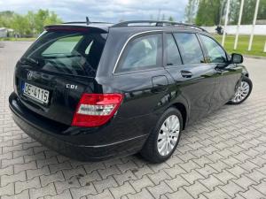 Черный Мерседес Ц 220 2007 в Екабпилс, объемом двигателя 2.20 л и пробегом 331 тыс. км за 5500 €, фото 3 на AUTOMOTO.COM.LV