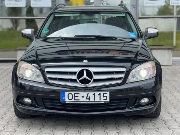 Melns Mercedes-Benz c-220 2007 Jēkabpils, ar dzinēja tilpumu 2.20 L un nobraukumu 331 tūkst. km par 5500 €, foto 4 vietnē AUTOMOTO.COM.LV