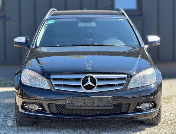 Black Mercedes-Benz c-220 2007 in Klaipeda, with an engine capacity of 2.20 L and mileage of 285 thousand km for 4200 €, photo 4 on AUTOMOTO.COM.LV