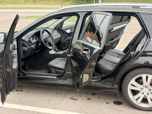 Melns Mercedes-Benz c-220 2007 Klaipėda, ar dzinēja tilpumu 2.20 L un nobraukumu 285 tūkst. km par 4400 €, foto 12 vietnē AUTOMOTO.COM.LV