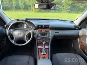 Melns Mercedes-Benz c-220 2007 Rīga, ar dzinēja tilpumu 2.20 L un nobraukumu 0 tūkst. km par 3950 €, foto 16 vietnē AUTOMOTO.COM.LV