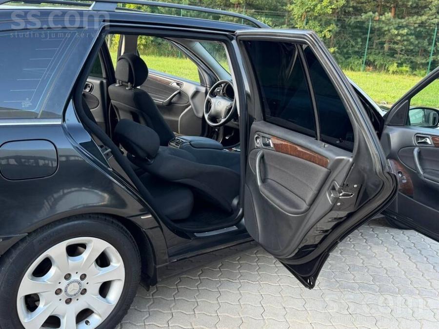 Melns Mercedes-Benz c-220 2007 Rīga, ar dzinēja tilpumu 2.20 L un nobraukumu 0 tūkst. km par 3950 €, foto 21 vietnē AUTOMOTO.COM.LV