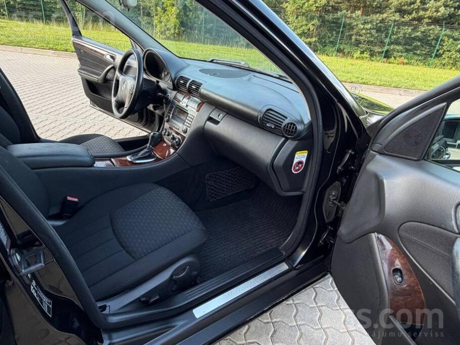 Melns Mercedes-Benz c-220 2007 Rīga, ar dzinēja tilpumu 2.20 L un nobraukumu 0 tūkst. km par 3950 €, foto 23 vietnē AUTOMOTO.COM.LV
