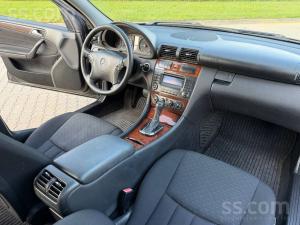 Melns Mercedes-Benz c-220 2007 Rīga, ar dzinēja tilpumu 2.20 L un nobraukumu 0 tūkst. km par 3950 €, foto 25 vietnē AUTOMOTO.COM.LV