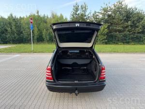 Melns Mercedes-Benz c-220 2007 Rīga, ar dzinēja tilpumu 2.20 L un nobraukumu 0 tūkst. km par 3950 €, foto 27 vietnē AUTOMOTO.COM.LV