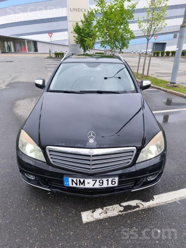 Melns Mercedes-Benz c-220 2007 Rīga, ar dzinēja tilpumu 2.20 L un nobraukumu 341 tūkst. km par 3150 €, foto 2 vietnē AUTOMOTO.COM.LV