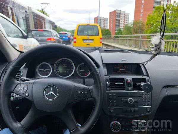 Melns Mercedes-Benz c-220 2007 Rīga, ar dzinēja tilpumu 2.20 L un nobraukumu 341 tūkst. km par 3150 €, foto 10 vietnē AUTOMOTO.COM.LV