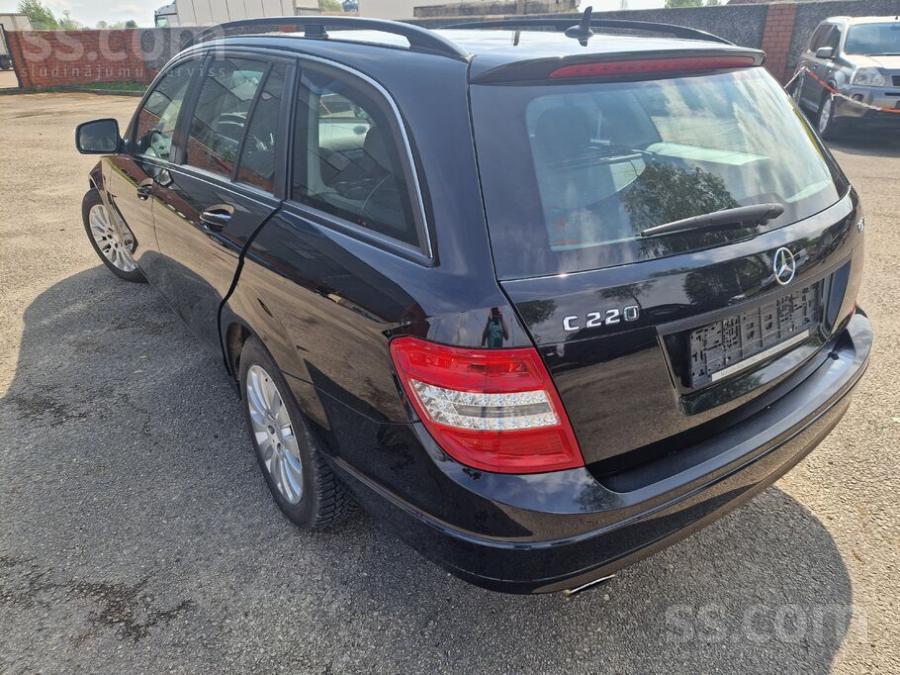 Melns Mercedes-Benz c-220 2007 Jēkabpils, ar dzinēja tilpumu 2.20 L un nobraukumu 0 tūkst. km par 4999 €, foto 6 vietnē AUTOMOTO.COM.LV