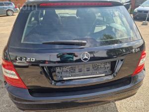Melns Mercedes-Benz c-220 2007 Jēkabpils, ar dzinēja tilpumu 2.20 L un nobraukumu 0 tūkst. km par 4999 €, foto 7 vietnē AUTOMOTO.COM.LV