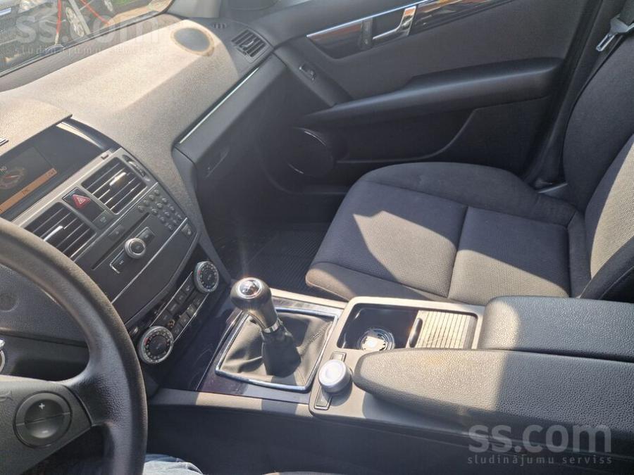 Melns Mercedes-Benz c-220 2007 Jēkabpils, ar dzinēja tilpumu 2.20 L un nobraukumu 0 tūkst. km par 4999 €, foto 8 vietnē AUTOMOTO.COM.LV