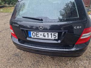 Melns Mercedes-Benz c-220 2007 Jēkabpils, ar dzinēja tilpumu 2.20 L un nobraukumu 0 tūkst. km par 4999 €, foto 12 vietnē AUTOMOTO.COM.LV