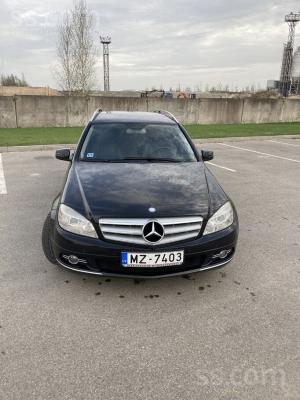 Melns Mercedes-Benz c-220 2008 Liepāja, ar dzinēja tilpumu 2.20 L un nobraukumu 427 tūkst. km par 3000 €, foto 1 vietnē AUTOMOTO.COM.LV