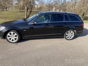 Melns Mercedes-Benz c-220 2008 Liepāja, ar dzinēja tilpumu 2.20 L un nobraukumu 427 tūkst. km par 3000 €, foto 6 vietnē AUTOMOTO.COM.LV