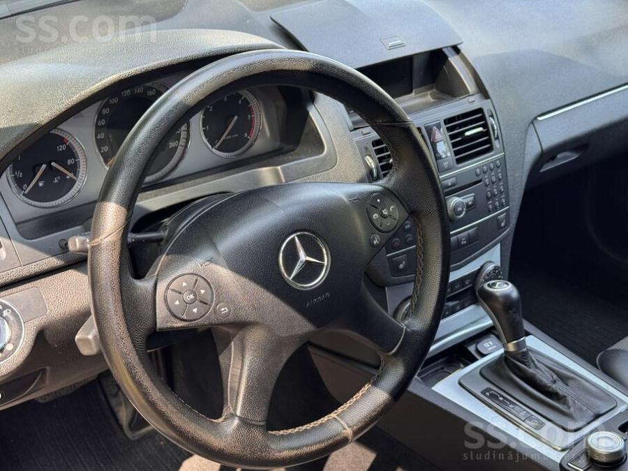 Melns Mercedes-Benz c-220 2008 Rīga, ar dzinēja tilpumu 2.20 L un nobraukumu 390 tūkst. km par 14000 €, foto 8 vietnē AUTOMOTO.COM.LV