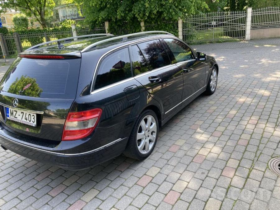 Black Mercedes-Benz c-220 2008 in Liepaja, with an engine capacity of 2.20 L and mileage of 427 thousand km for 3000 €, photo 3 on AUTOMOTO.COM.LV