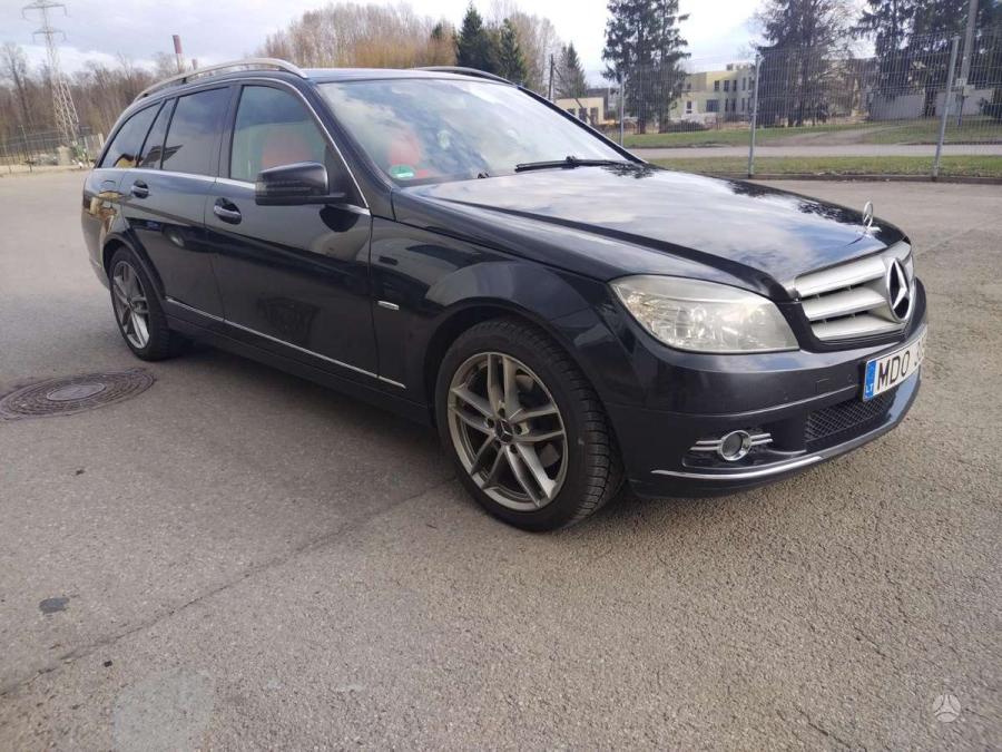 Melns Mercedes-Benz c-220 2008 Kauņa, ar dzinēja tilpumu 2.15 L un nobraukumu 338 tūkst. km par 4300 €, foto 5 vietnē AUTOMOTO.COM.LV
