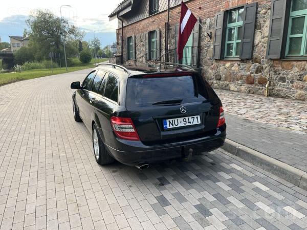 Black Mercedes-Benz c-220 2008 in Rezekne, with an engine capacity of 2.20 L and mileage of 0 thousand km for 4500 €, photo 3 on AUTOMOTO.COM.LV