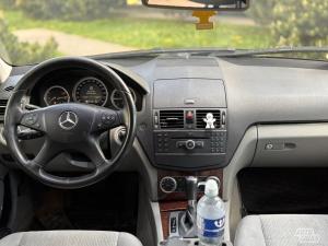 Melns Mercedes-Benz c-220 2008 Kauņa, ar dzinēja tilpumu 2.10 L un nobraukumu 600 tūkst. km par 2450 €, foto 14 vietnē AUTOMOTO.COM.LV