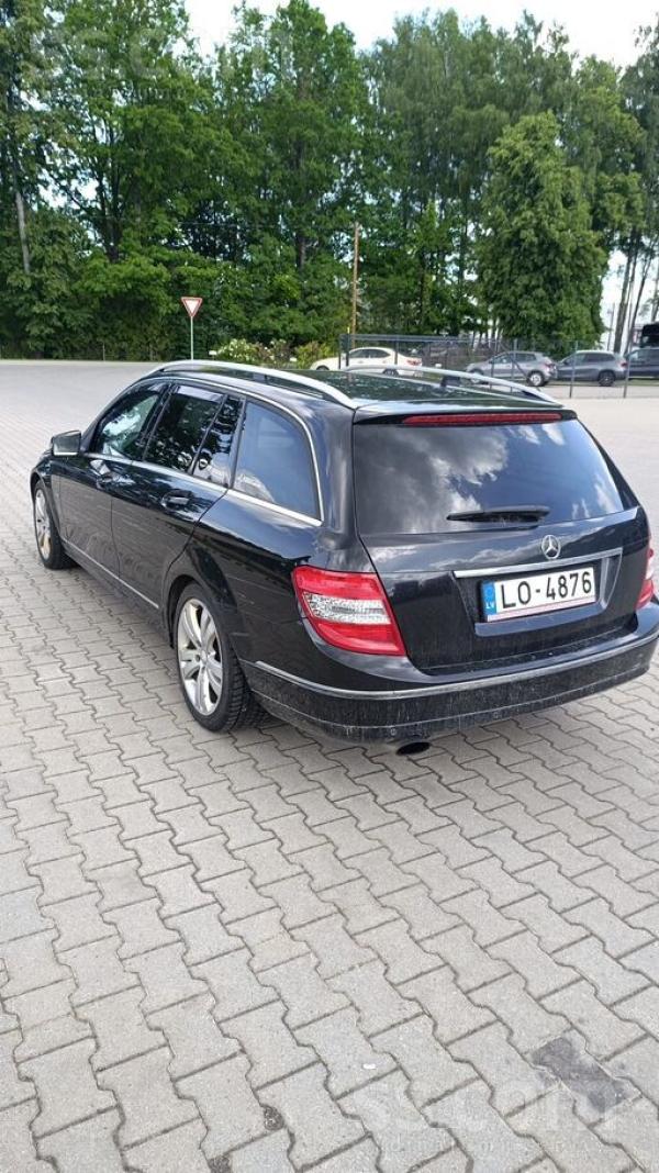 Melns Mercedes-Benz c-220 2008 Liepāja, ar dzinēja tilpumu 2.20 L un nobraukumu 405 tūkst. km par 3990 €, foto 2 vietnē AUTOMOTO.COM.LV