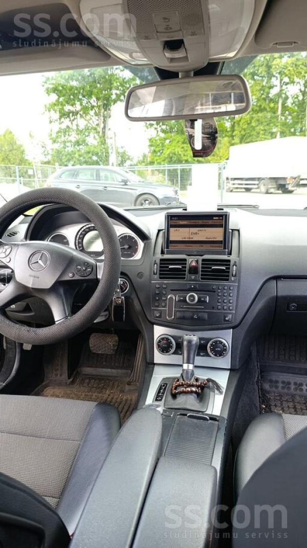 Melns Mercedes-Benz c-220 2008 Liepāja, ar dzinēja tilpumu 2.20 L un nobraukumu 405 tūkst. km par 3990 €, foto 5 vietnē AUTOMOTO.COM.LV