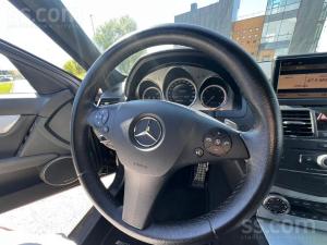 Черный Мерседес Ц 220 2008 в Рига, объемом двигателя 2.20 л и пробегом 289 тыс. км за 4990 €, фото 12 на AUTOMOTO.COM.LV