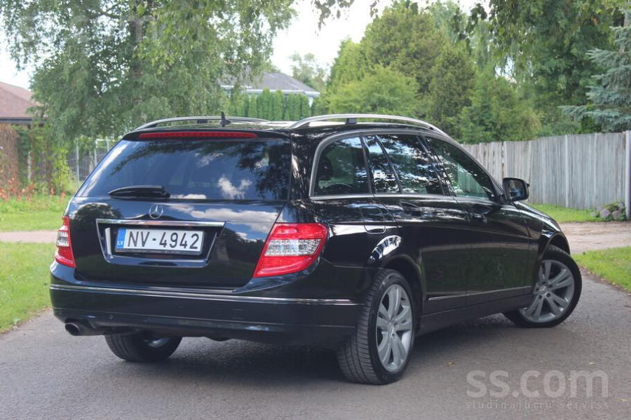 Черный Мерседес Ц 220 2008 в Рига, объемом двигателя 2.20 л и пробегом 271 тыс. км за 3999 €, фото 6 на AUTOMOTO.COM.LV