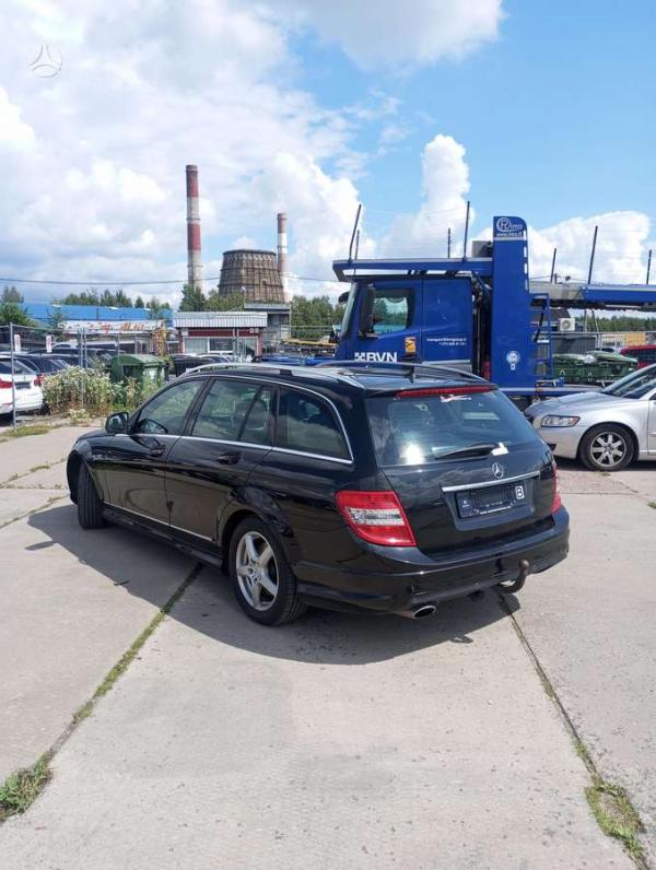 Melns Mercedes-Benz c-220 2008 Kauņa, ar dzinēja tilpumu 2.10 L un nobraukumu 300 tūkst. km par 3650 €, foto 7 vietnē AUTOMOTO.COM.LV