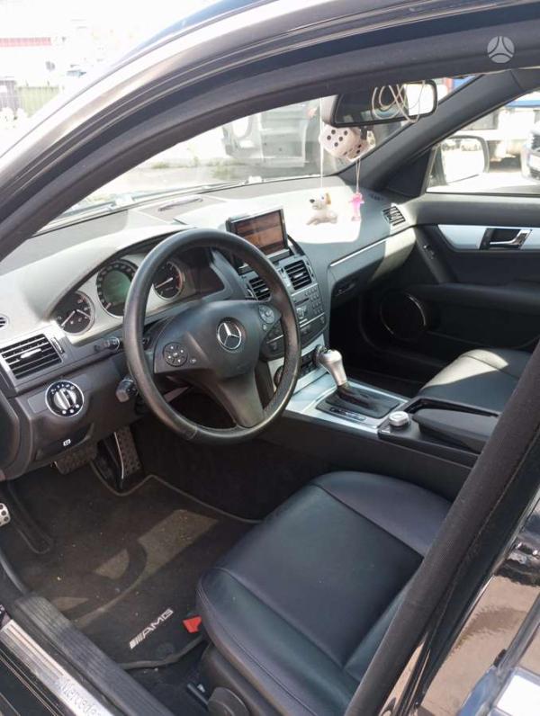 Melns Mercedes-Benz c-220 2008 Kauņa, ar dzinēja tilpumu 2.10 L un nobraukumu 300 tūkst. km par 3650 €, foto 10 vietnē AUTOMOTO.COM.LV