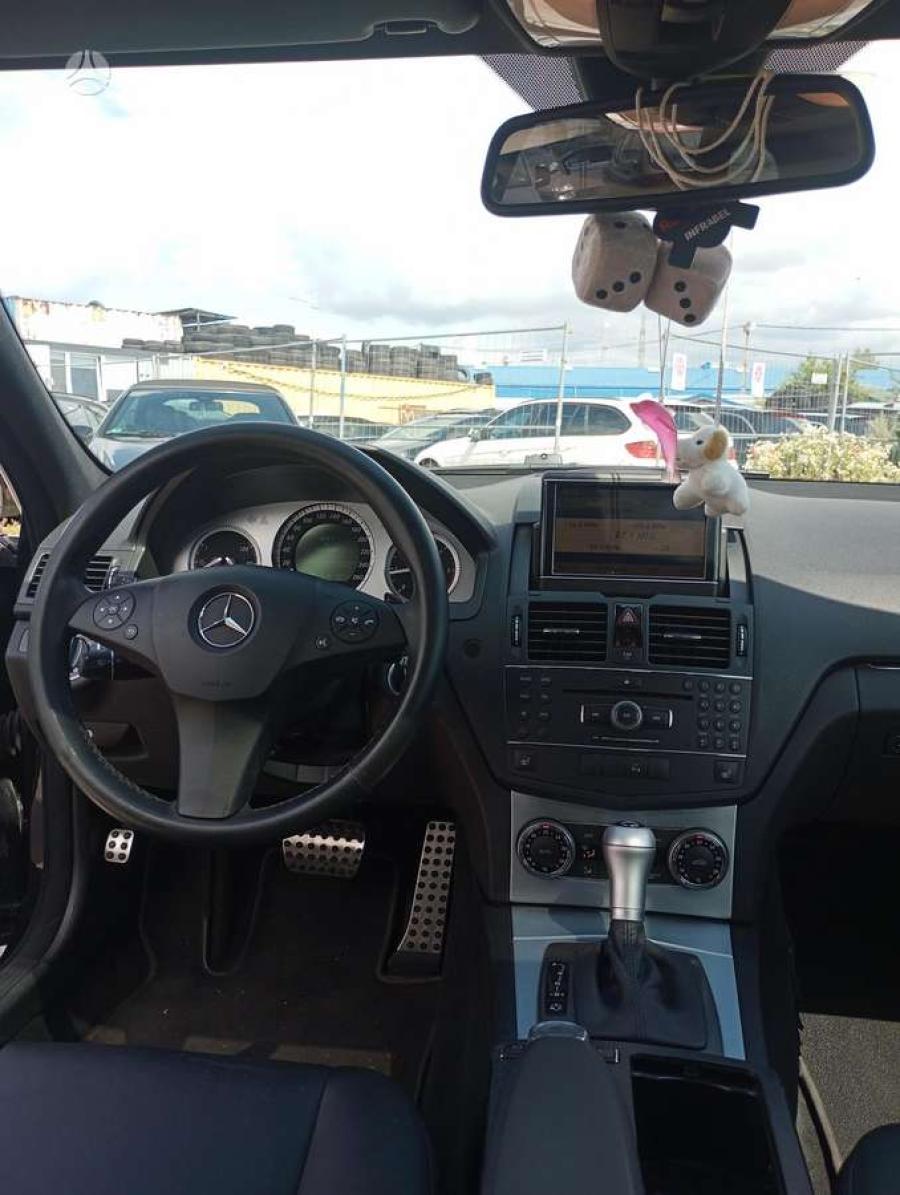 Melns Mercedes-Benz c-220 2008 Kauņa, ar dzinēja tilpumu 2.10 L un nobraukumu 300 tūkst. km par 3650 €, foto 13 vietnē AUTOMOTO.COM.LV