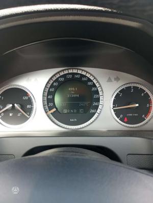 Melns Mercedes-Benz c-220 2008 Kauņa, ar dzinēja tilpumu 2.10 L un nobraukumu 300 tūkst. km par 3650 €, foto 24 vietnē AUTOMOTO.COM.LV