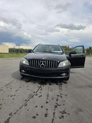 Melns Mercedes-Benz c-220 2008 Pasvalys, ar dzinēja tilpumu 2.20 L un nobraukumu 369 tūkst. km par 3800 €, foto  vietnē AUTOMOTO.COM.LV