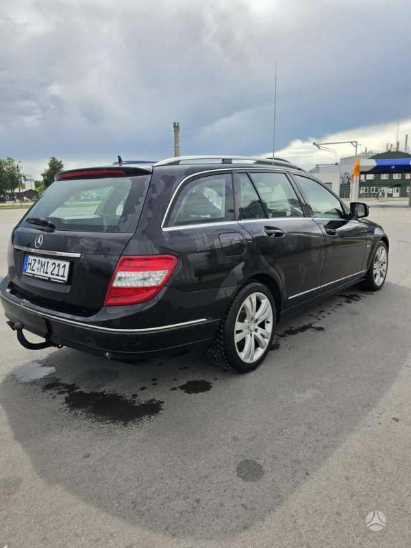 Melns Mercedes-Benz c-220 2008 Pasvalys, ar dzinēja tilpumu 2.20 L un nobraukumu 369 tūkst. km par 3800 €, foto 3 vietnē AUTOMOTO.COM.LV