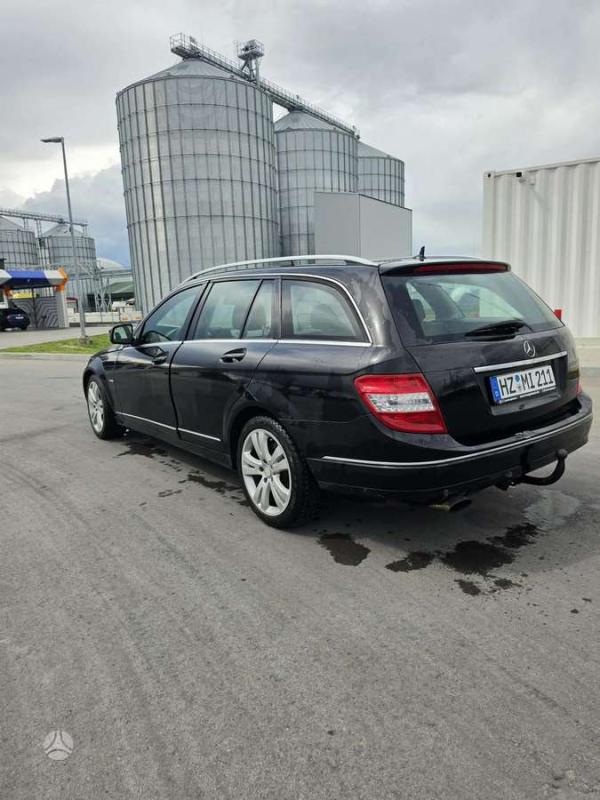 Melns Mercedes-Benz c-220 2008 Pasvalys, ar dzinēja tilpumu 2.20 L un nobraukumu 369 tūkst. km par 3800 €, foto 4 vietnē AUTOMOTO.COM.LV
