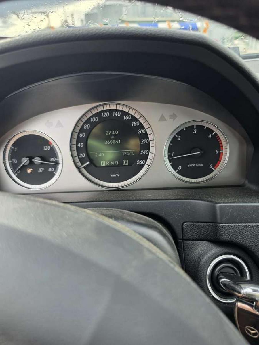Black Mercedes-Benz c-220 2008 in Pasvalys, with an engine capacity of 2.20 L and mileage of 369 thousand km for 3800 €, photo 13 on AUTOMOTO.COM.LV