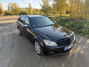 Черный Мерседес Ц 220 2008 в Каунас, объемом двигателя 2.20 л и пробегом 304 тыс. км за 1850 €, фото  на AUTOMOTO.COM.LV