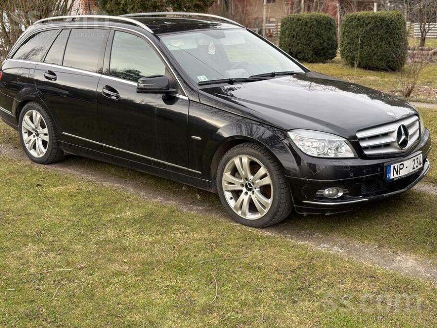 Black Mercedes-Benz c-220 2009 in Ventspils, with an engine capacity of 2.20 L and mileage of 420 thousand km for 6800 €, photo 1 on AUTOMOTO.COM.LV