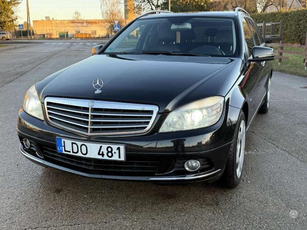 Melns Mercedes-Benz c-220 2009 Birštonas, ar dzinēja tilpumu 2.20 L un nobraukumu 358 tūkst. km par 3950 €, foto 1 vietnē AUTOMOTO.COM.LV