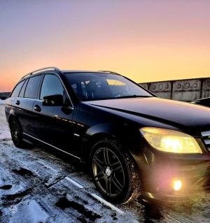 Black Mercedes-Benz c-220 2009 in Panevezys, with an engine capacity of 2.15 L and mileage of 332 thousand km for 4100 €, photo 2 on AUTOMOTO.COM.LV