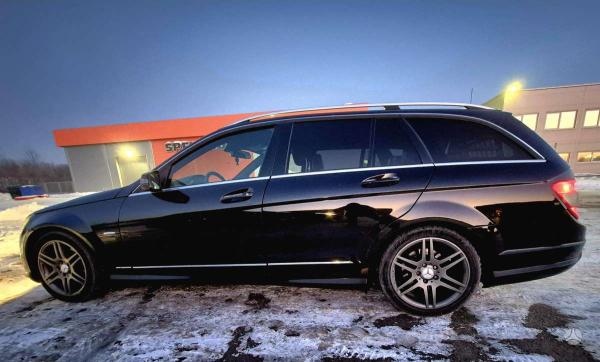 Melns Mercedes-Benz c-220 2009 Panevēža, ar dzinēja tilpumu 2.15 L un nobraukumu 332 tūkst. km par 4100 €, foto 4 vietnē AUTOMOTO.COM.LV