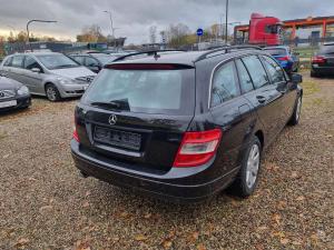 Black Mercedes-Benz c-220 2009 in Kaunas, with an engine capacity of 2.20 L and mileage of 350 thousand km for 3300 €, photo 2 on AUTOMOTO.COM.LV