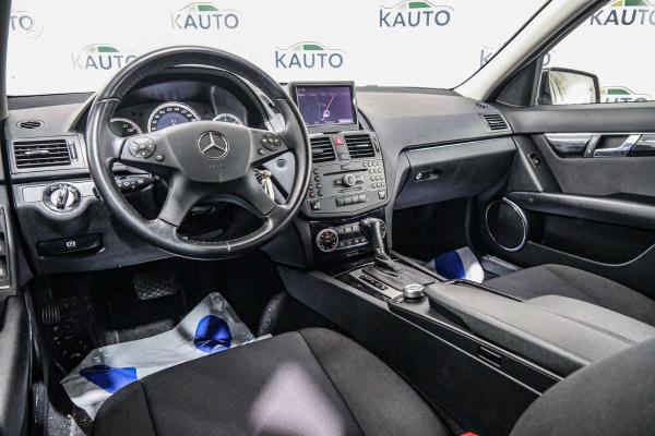 Black Mercedes-Benz c-220 2009 in Kaunas, with an engine capacity of 2.10 L and mileage of 293 thousand km for 5890 €, photo 7 on AUTOMOTO.COM.LV