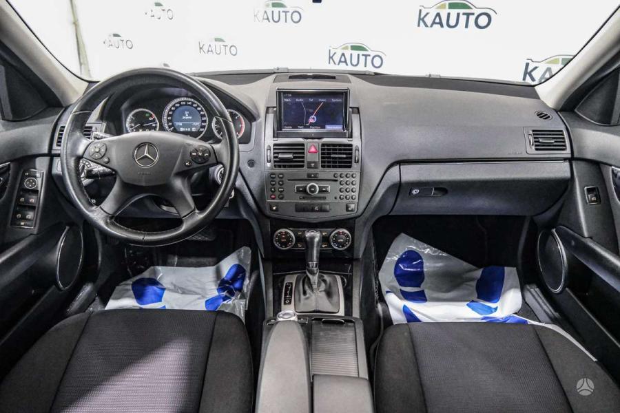 Melns Mercedes-Benz c-220 2009 Kauņa, ar dzinēja tilpumu 2.10 L un nobraukumu 293 tūkst. km par 5890 €, foto 8 vietnē AUTOMOTO.COM.LV