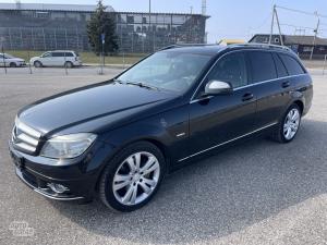 Melns Mercedes-Benz c-220 2009 Kauņa, ar dzinēja tilpumu 2.10 L un nobraukumu 303 tūkst. km par 4450 €, foto  vietnē AUTOMOTO.COM.LV