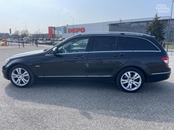 Melns Mercedes-Benz c-220 2009 Kauņa, ar dzinēja tilpumu 2.10 L un nobraukumu 303 tūkst. km par 4450 €, foto 2 vietnē AUTOMOTO.COM.LV