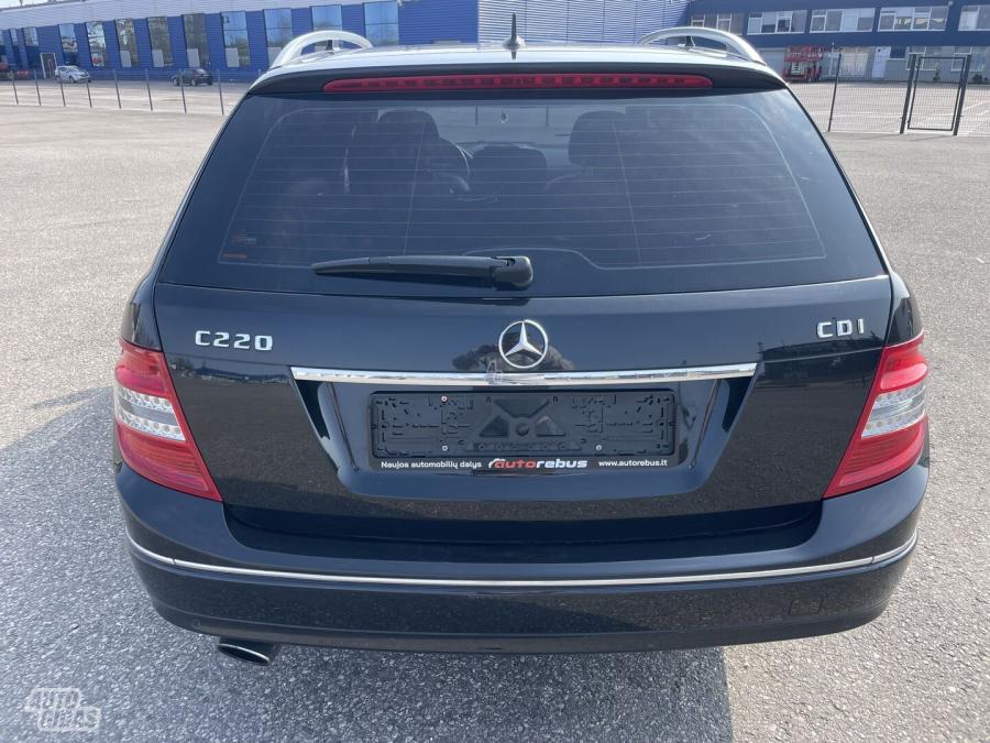 Black Mercedes-Benz c-220 2009 in Kaunas, with an engine capacity of 2.10 L and mileage of 303 thousand km for 4450 €, photo 4 on AUTOMOTO.COM.LV